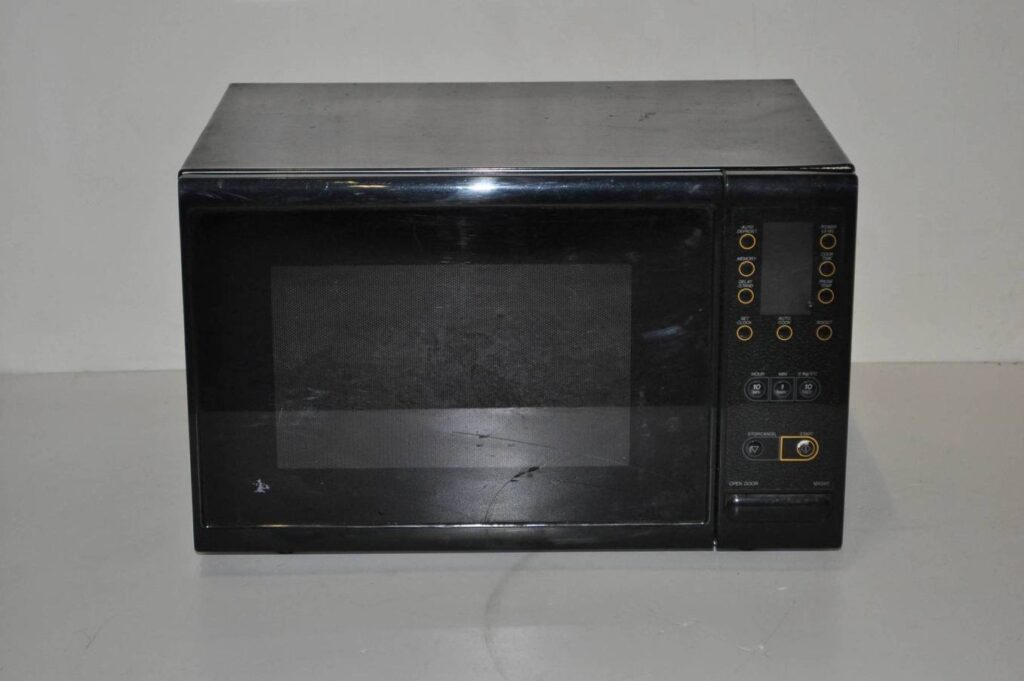 Generic black microwave – PropCo